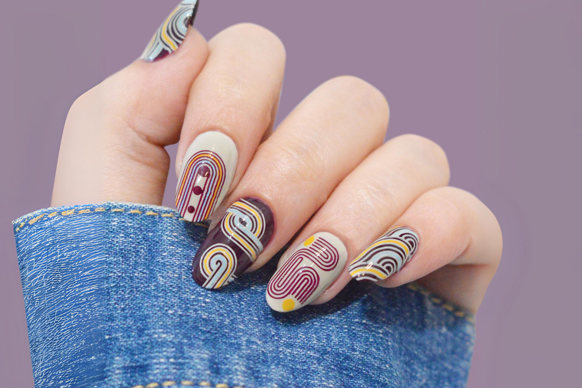 12 Retro Nail Designs That'll Give You a Totally Groovy Vibe – Maniology