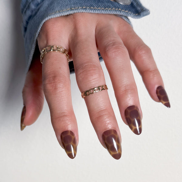 Amber Shell Press On Nails - Short Almond – Maniology