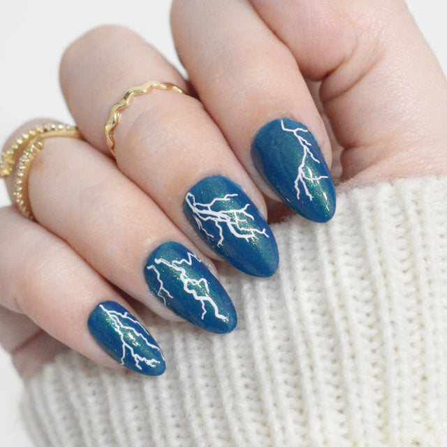 Lightning Strikes (M572) - Nail Stamping Plate – Maniology