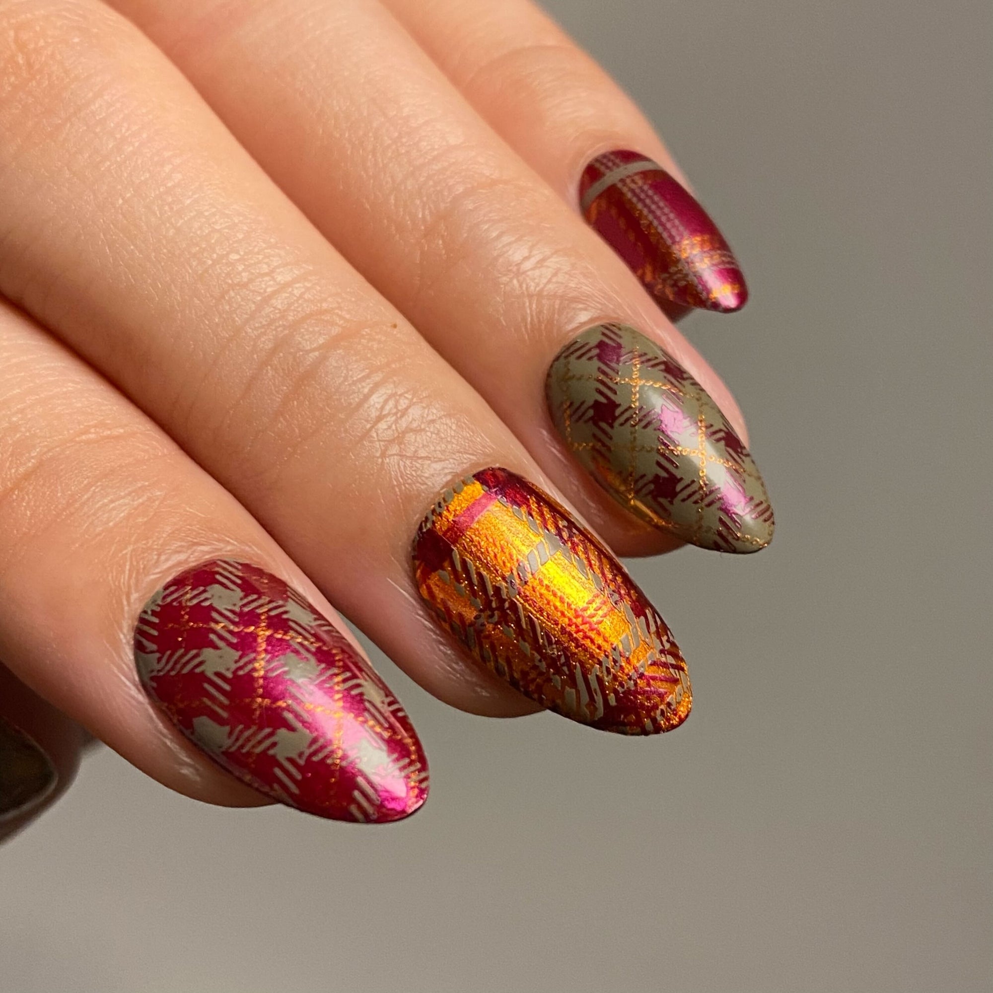 Plaid Perfection Nail Stamping Plate | Maniology