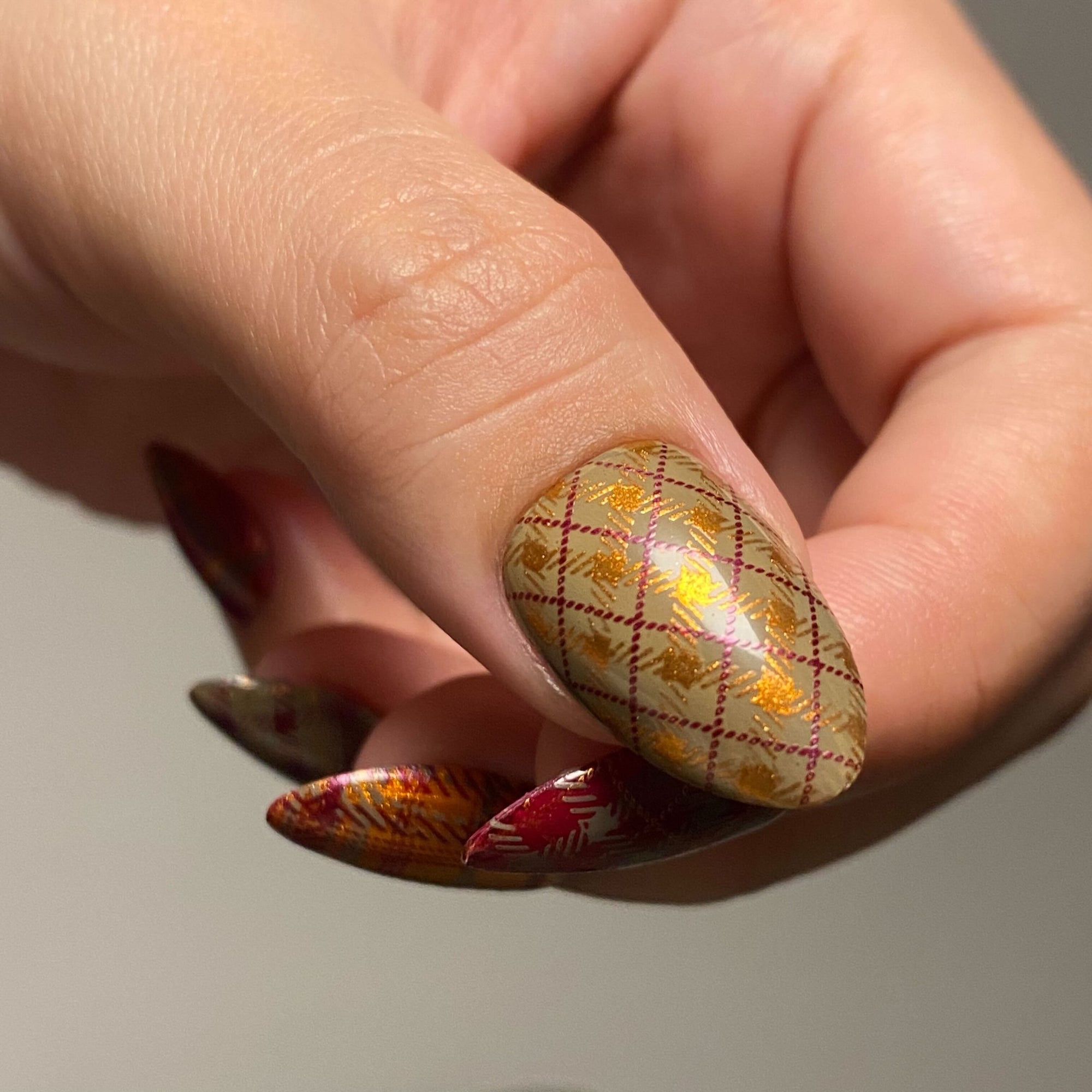 Plaid Perfection Nail Stamping Plate | Maniology