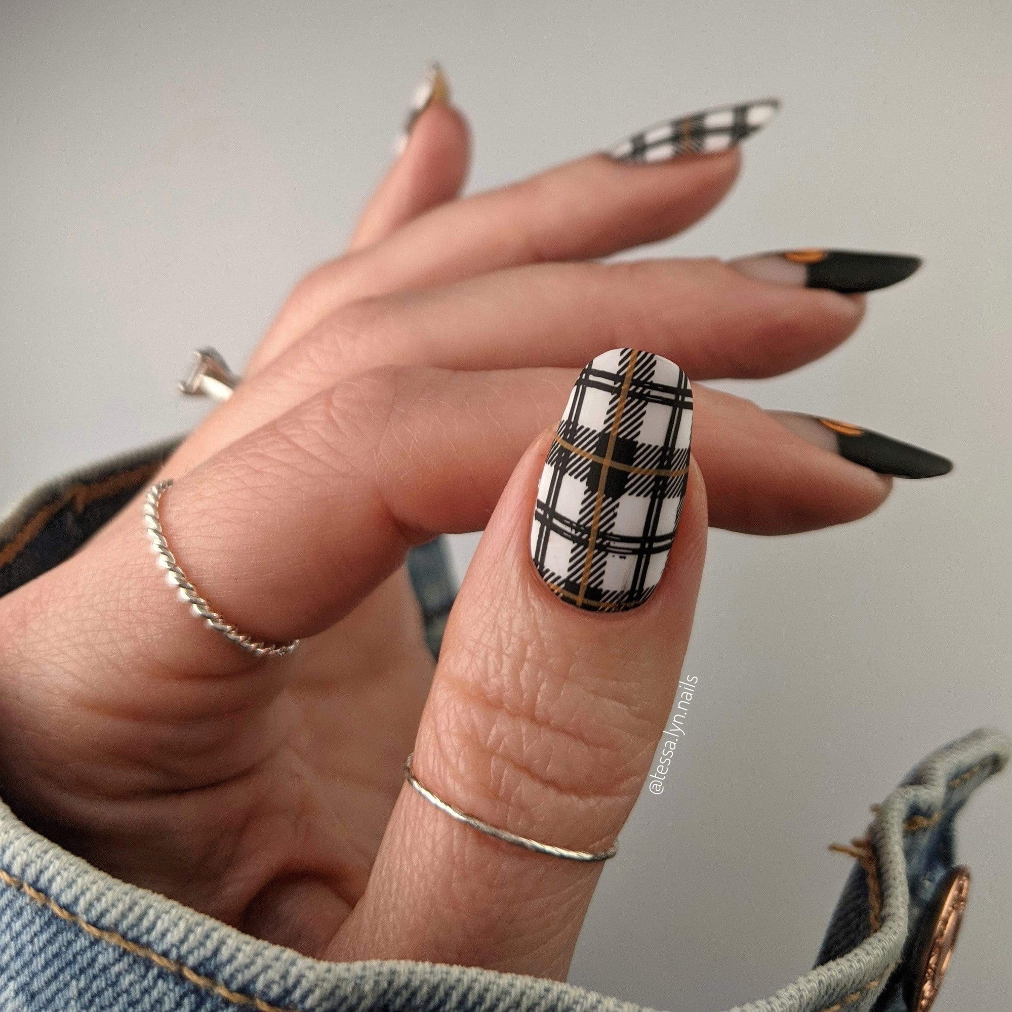 Plaid Perfection Nail Stamping Plate | Maniology